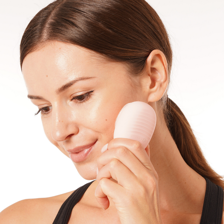 What is Sonic Cleansing Technology & Why Does My Face Need It ...